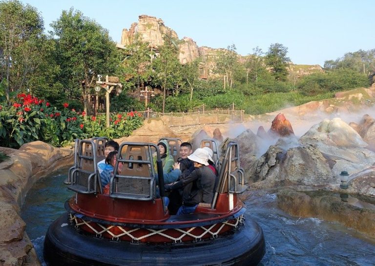 SHANGHAI DISNEYLAND - Parkplanet